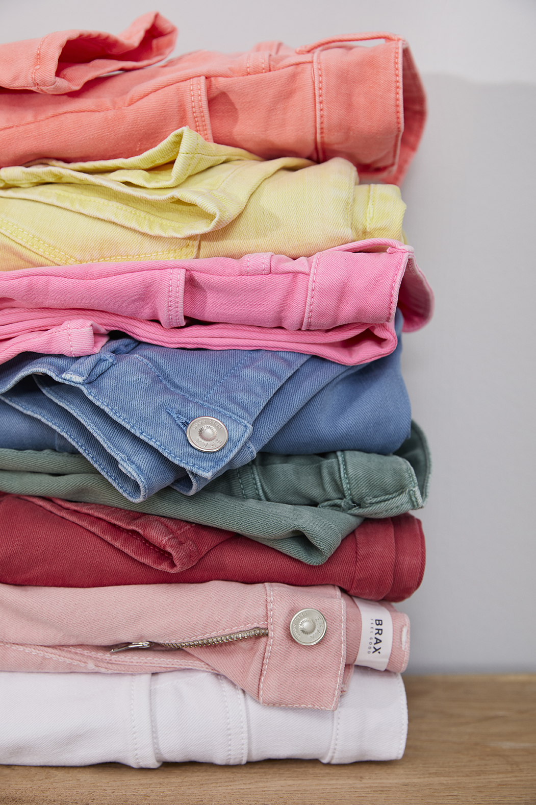 Brax clothing for men and women available online at Jourdain